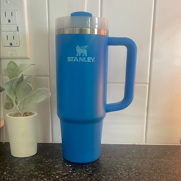 Stanley | Dining | Stanley Blue Insulated Water Bottle For Dining ...